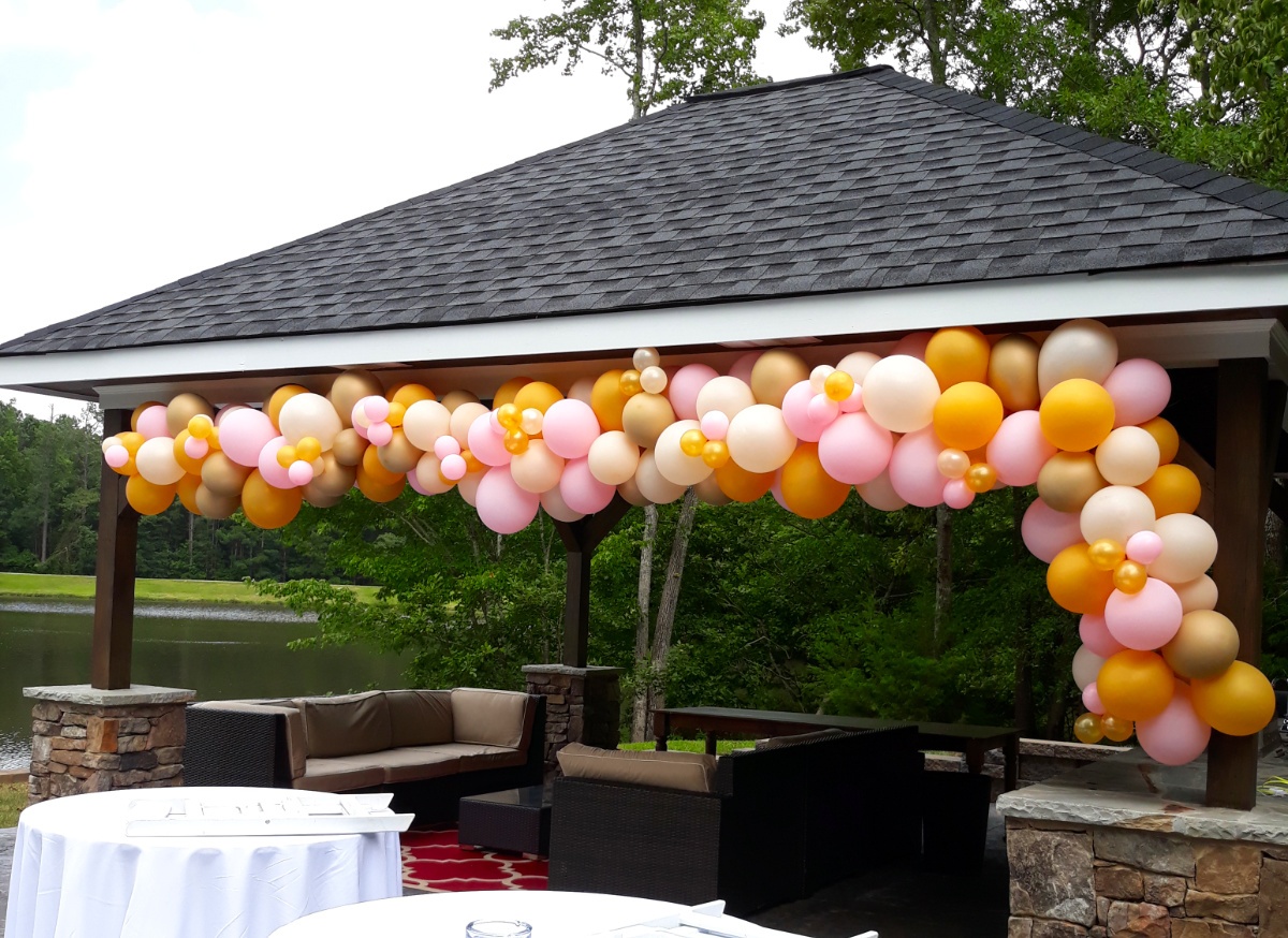 Garlands/Ceilings by Up 'N Away Balloons - UPNAWAYBALLOONS